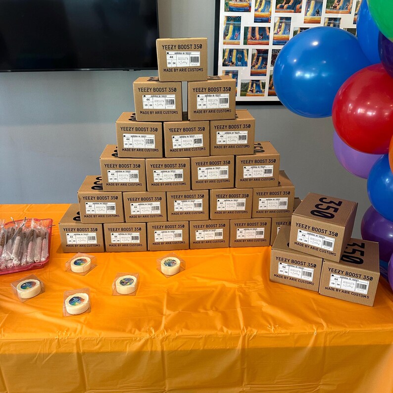 Yeezy Sneakerbox Digital File - Etsy