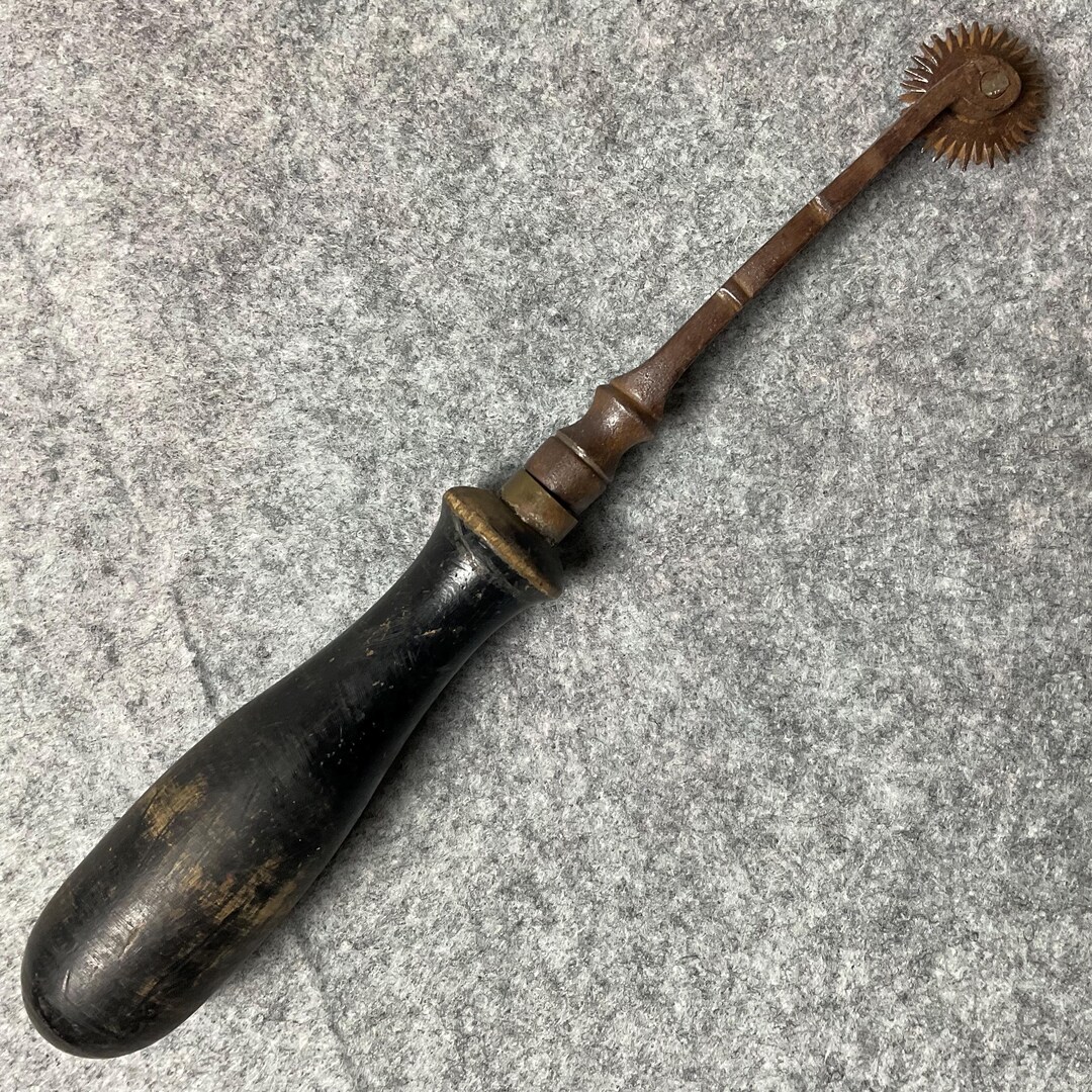 Antique Smooth Sewing Tracing Wheel – Wooden Handle Pattern Tool – C ...