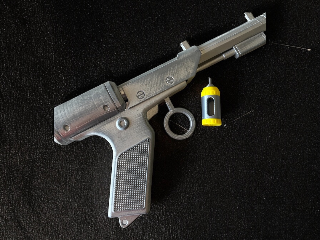 FALLOUT Style Tranquilizer Dart Pistol Painted and Weathered Plastic ...