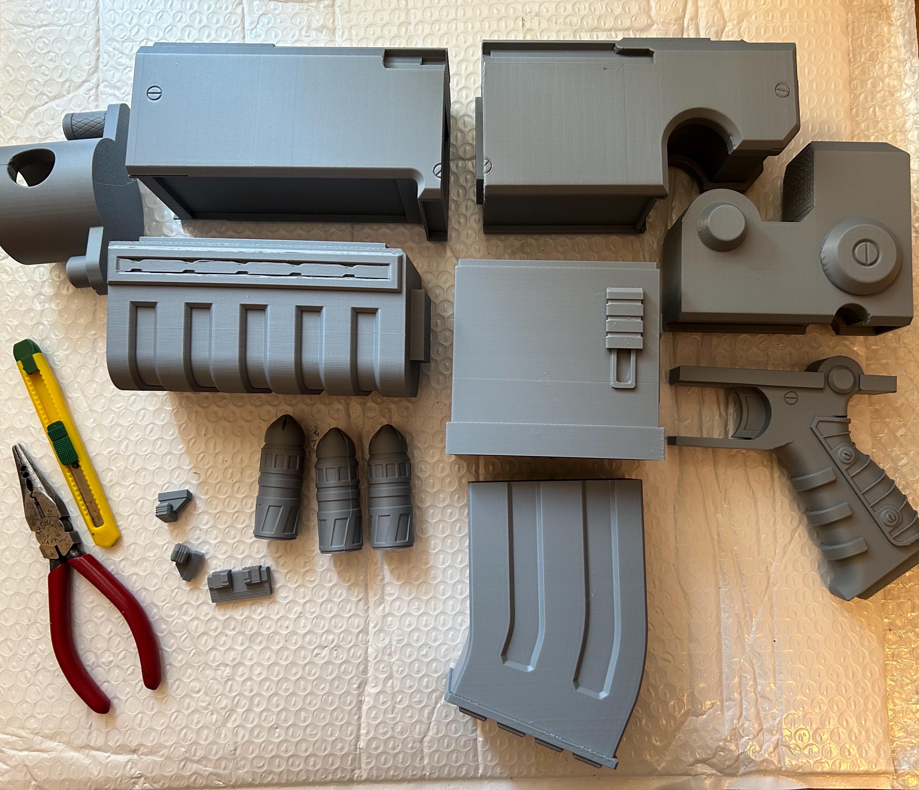 Boltgun WARHAMMER 40k 3D Printed DIY Kit Locke Mk Iib Spearhead Build ...