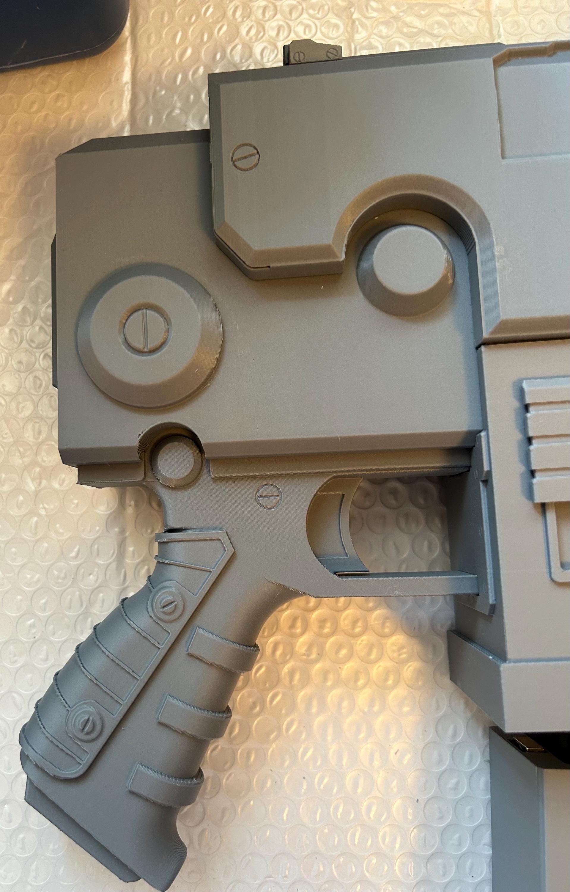 Boltgun WARHAMMER 40k 3D Printed DIY Kit Locke Mk Iib Spearhead Build ...