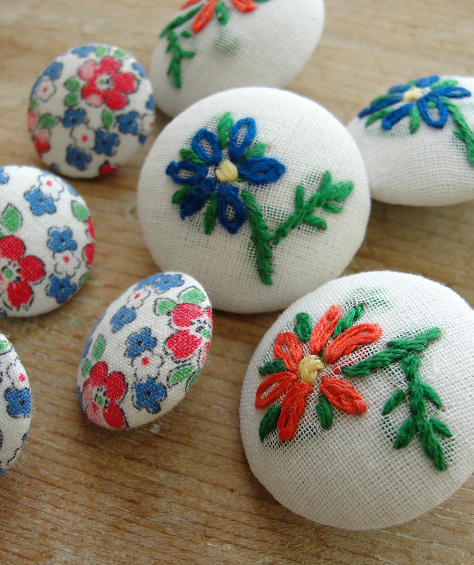 Fabric Covered Buttons Hand Embroidered Vintage Cotton 8pcs - Etsy
