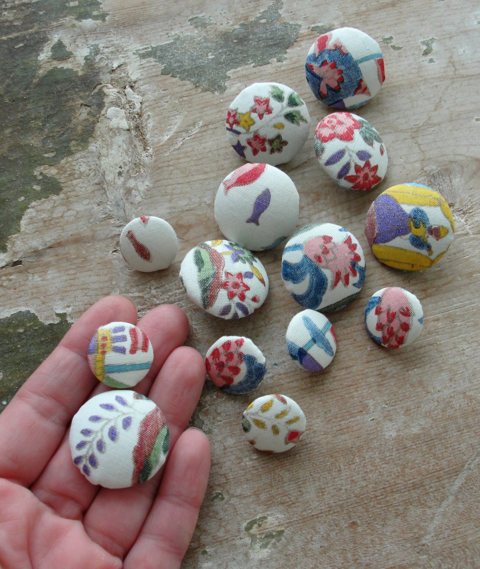 Fabric Covered Buttons Vintage Hand Printed Silk 14pc - Etsy