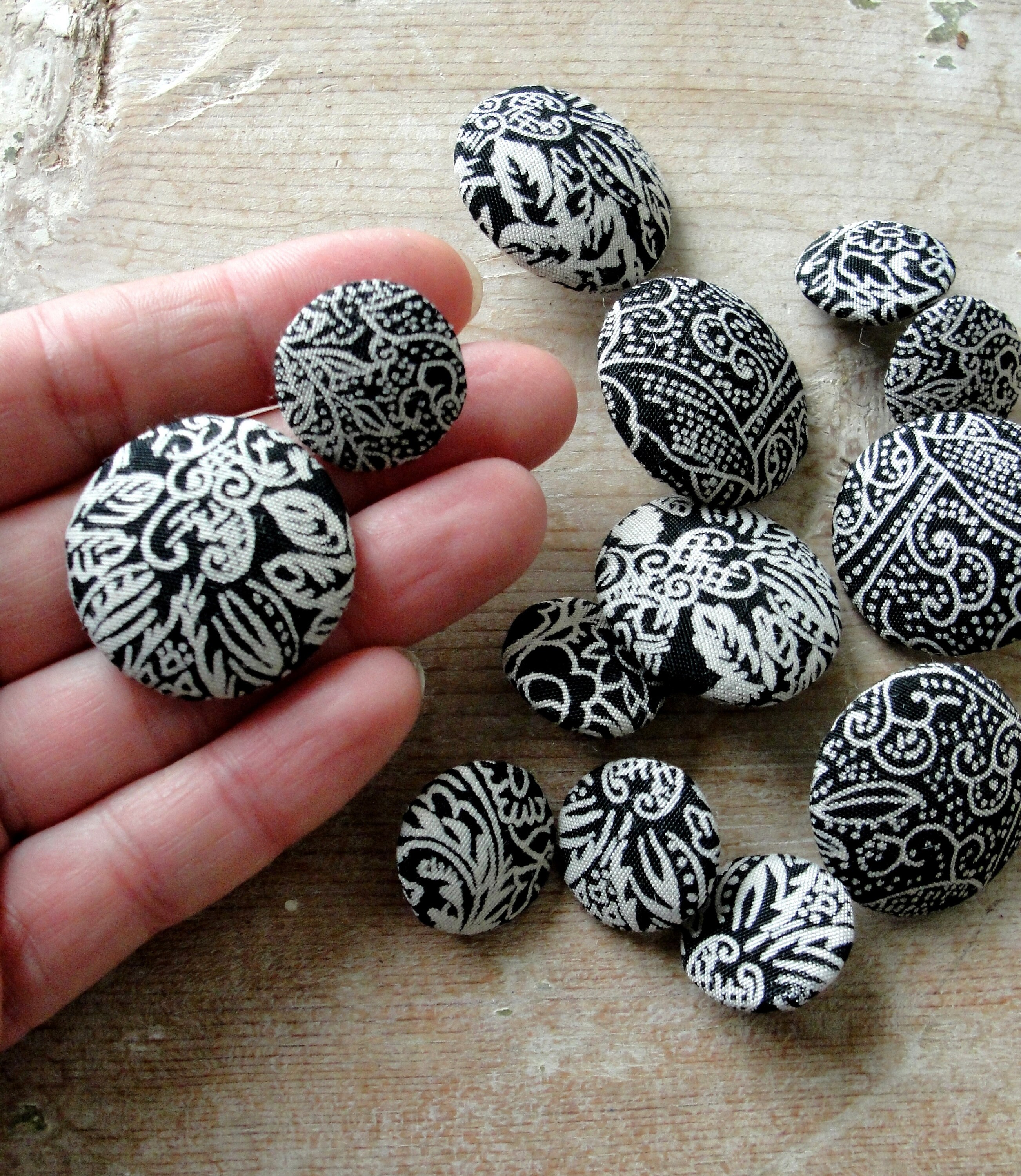 Fabric Covered Buttons Cotton 13pc - Etsy
