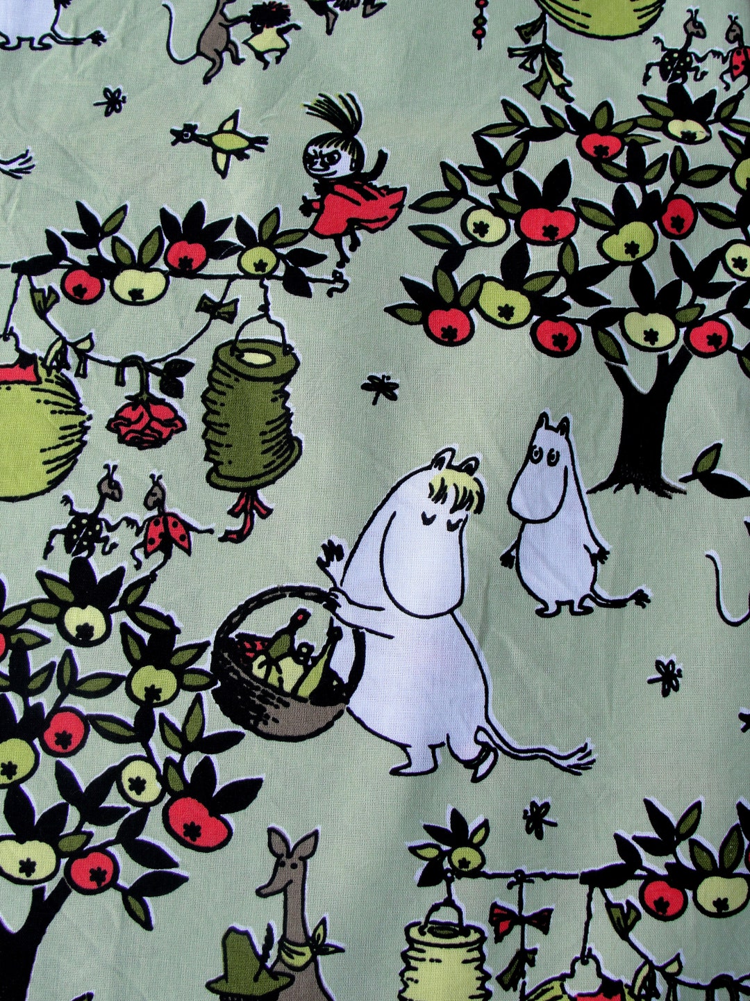 Green Moomin Fabric Cotton by Finlayson. Muumimamma Unelmoi, Satumuumi ...