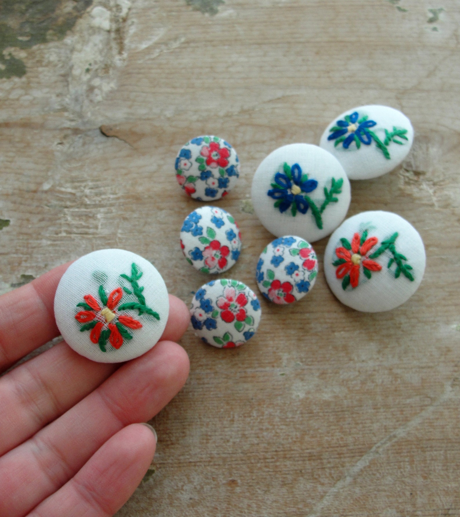 Fabric Covered Buttons Hand Embroidered Vintage Cotton 8pcs - Etsy