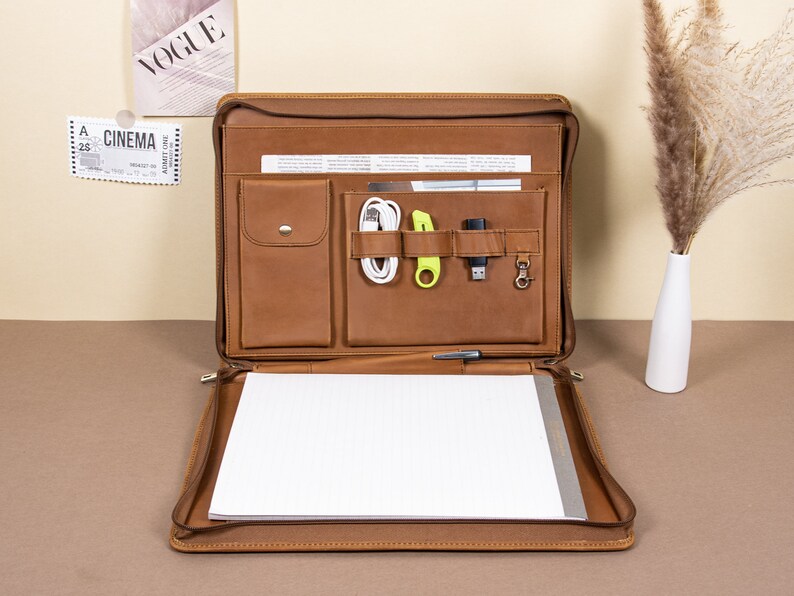 Men's A4 Personalized Brown Portfolio With Zipper, Engraved Crazy Horse ...