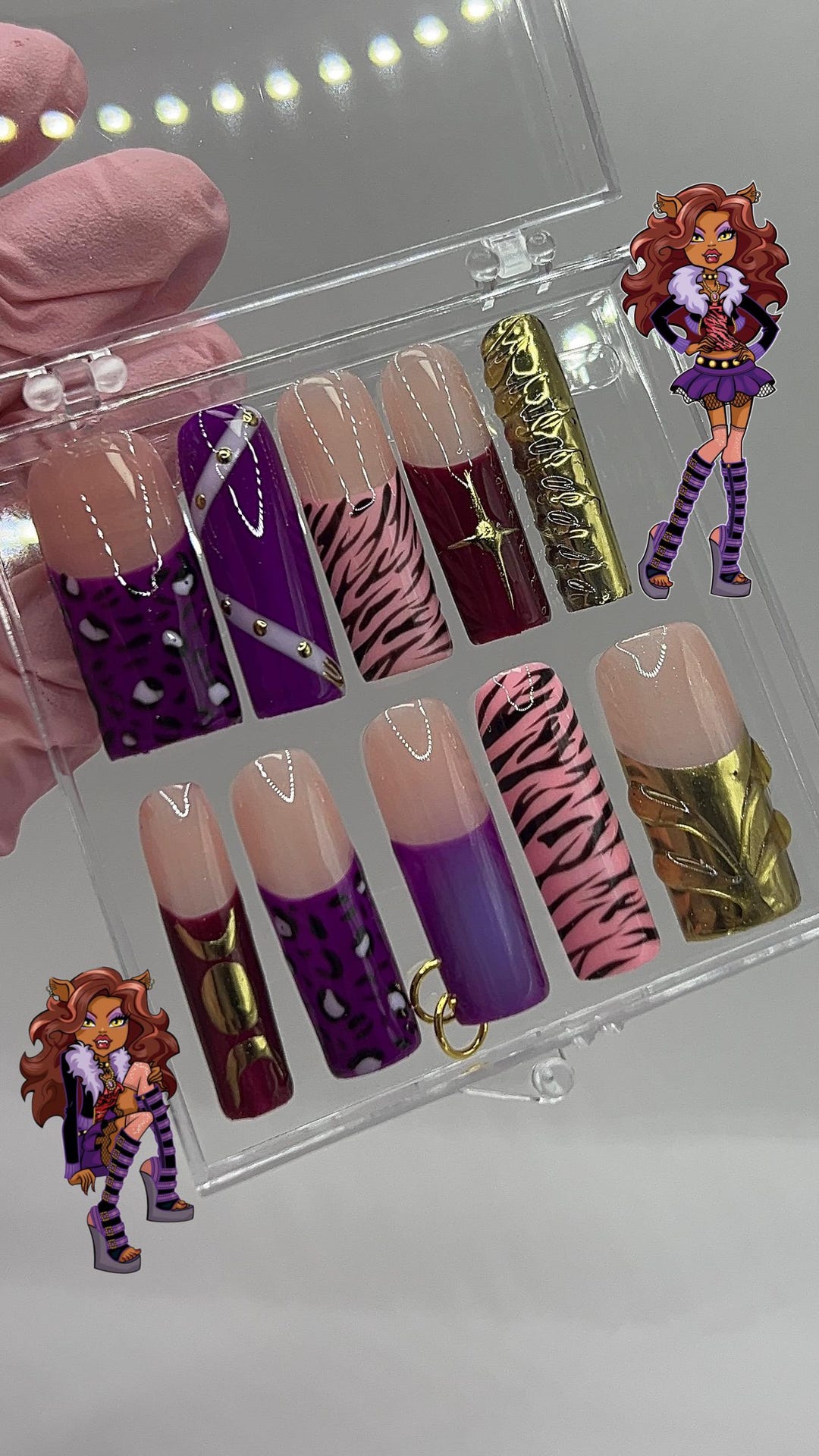 Monster High Clawdeen Wolf Aura 3D Gold Chrome Moon Animal Print Press ...