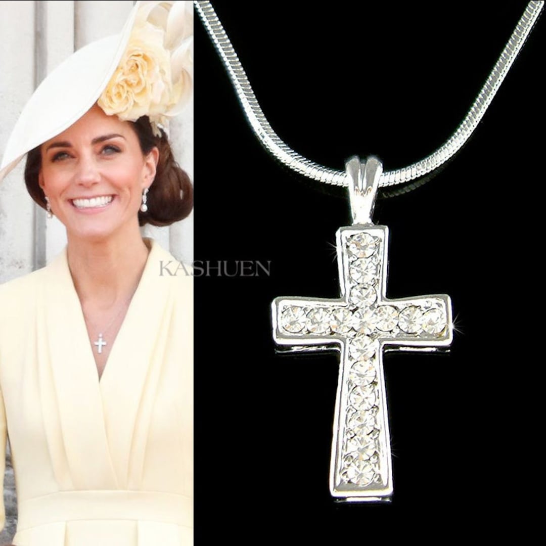 Swarovski Crystal Cute CROSS Necklace Faith in God Lord Jesus Christ ...