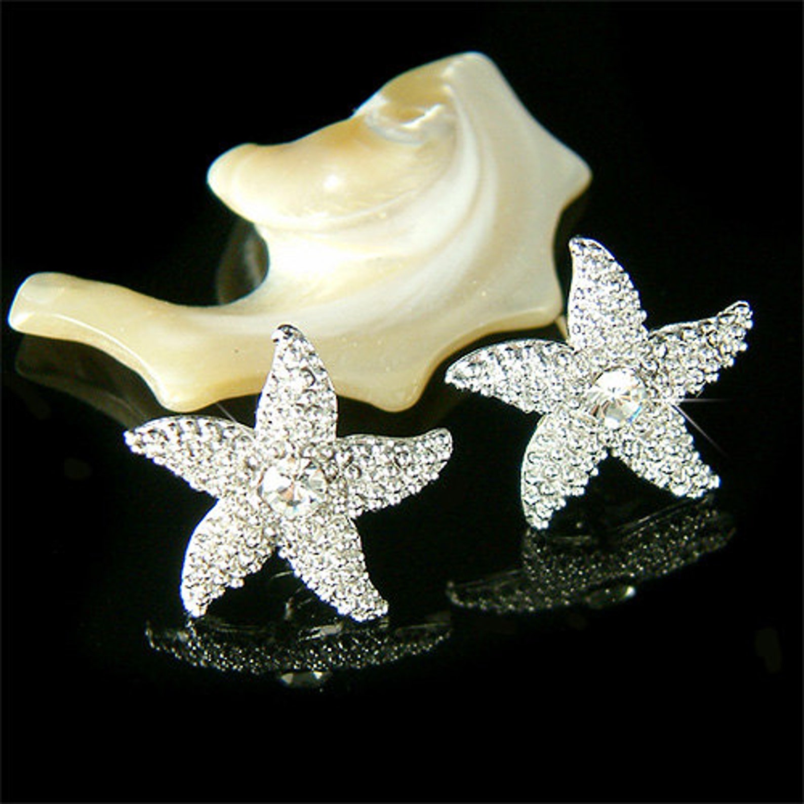 Swarovski Crystal STARFISH Star Fish Marine Simple Minimalist Stud ...