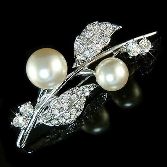 Swarovski Crystal Cream White PEARL Leaf Brooch Mother of Bride Pin Sash Jewelry Garden Gardening Nature Bridal Bridesmaid Christmas Gifts