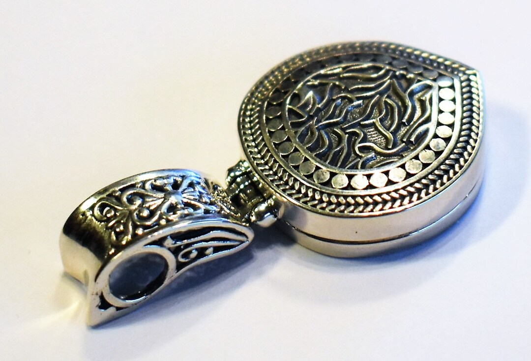 Bali Prayer Box or Locket Heart Shaped With Lines, Dots and Chevron ...