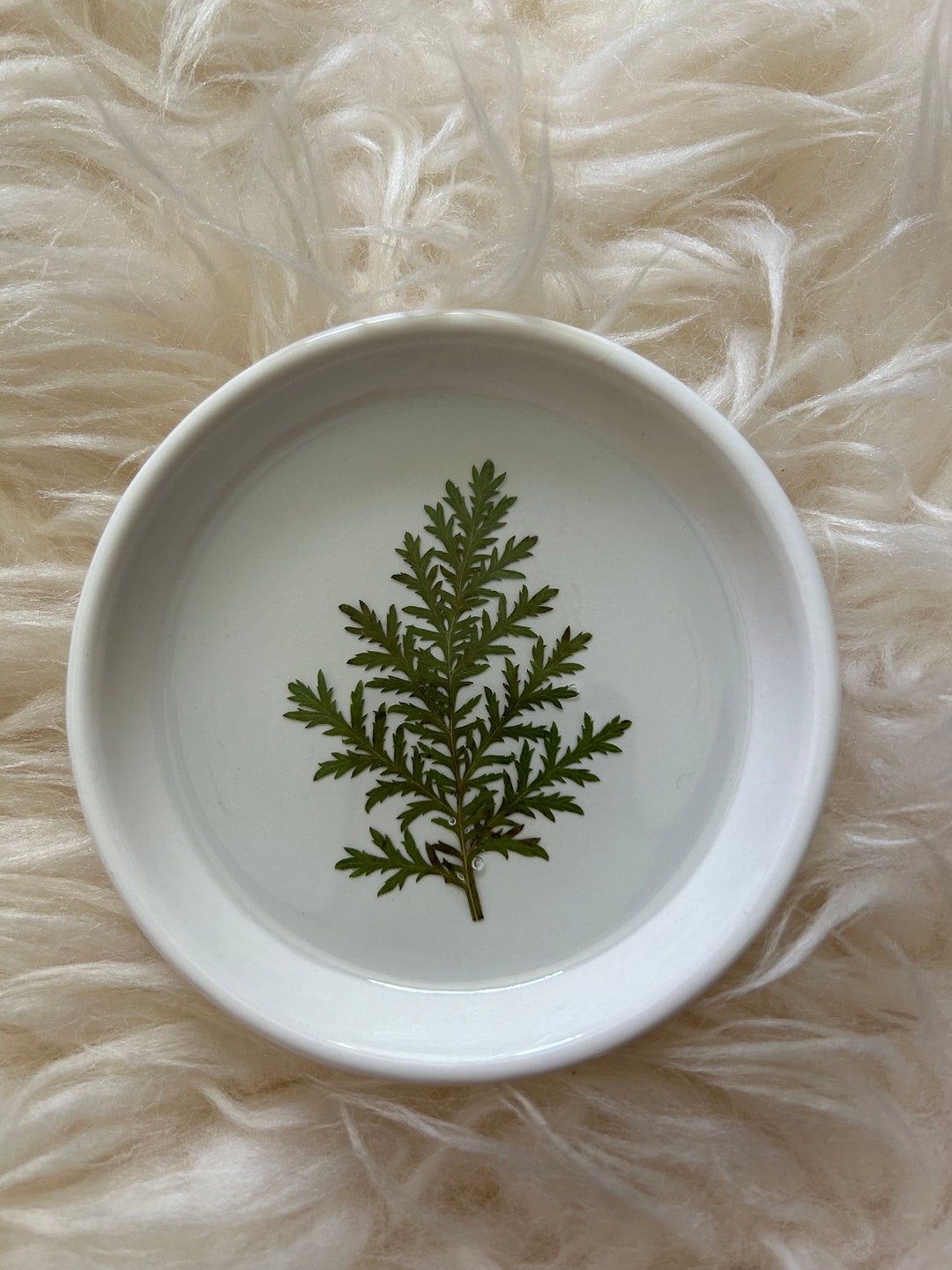 Resin Handmade Real Pressed Evergreen Leaves Green Trinket Dish Unique ...