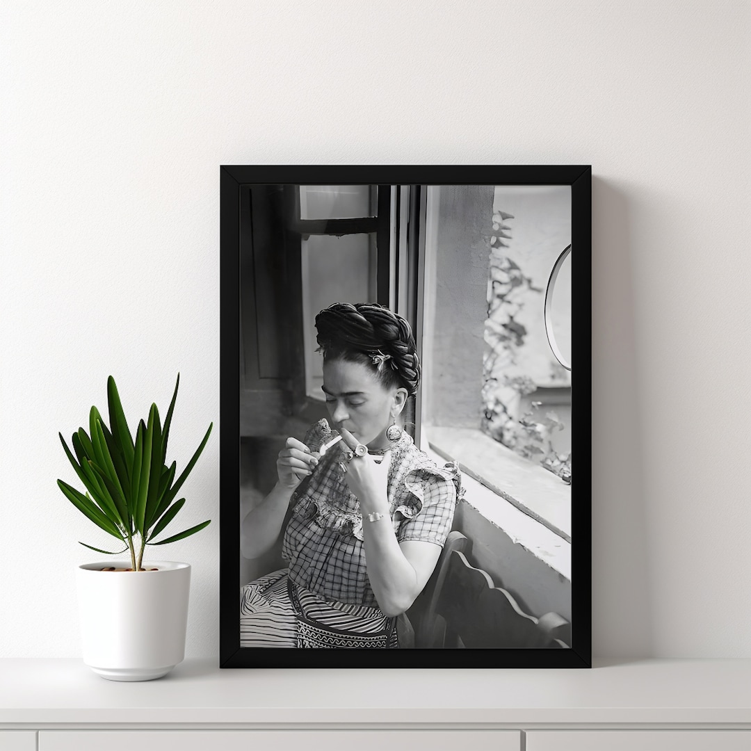 Frida Kahlo Smoking Poster-mexican Artist-black and White Wall Art ...