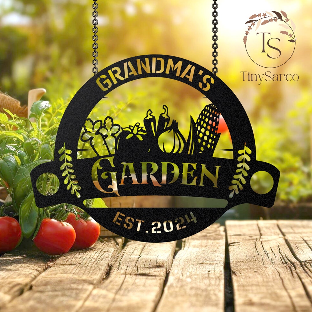 Personalized Garden Metal Sign, Vegetable Garden Hanging, Family Last ...