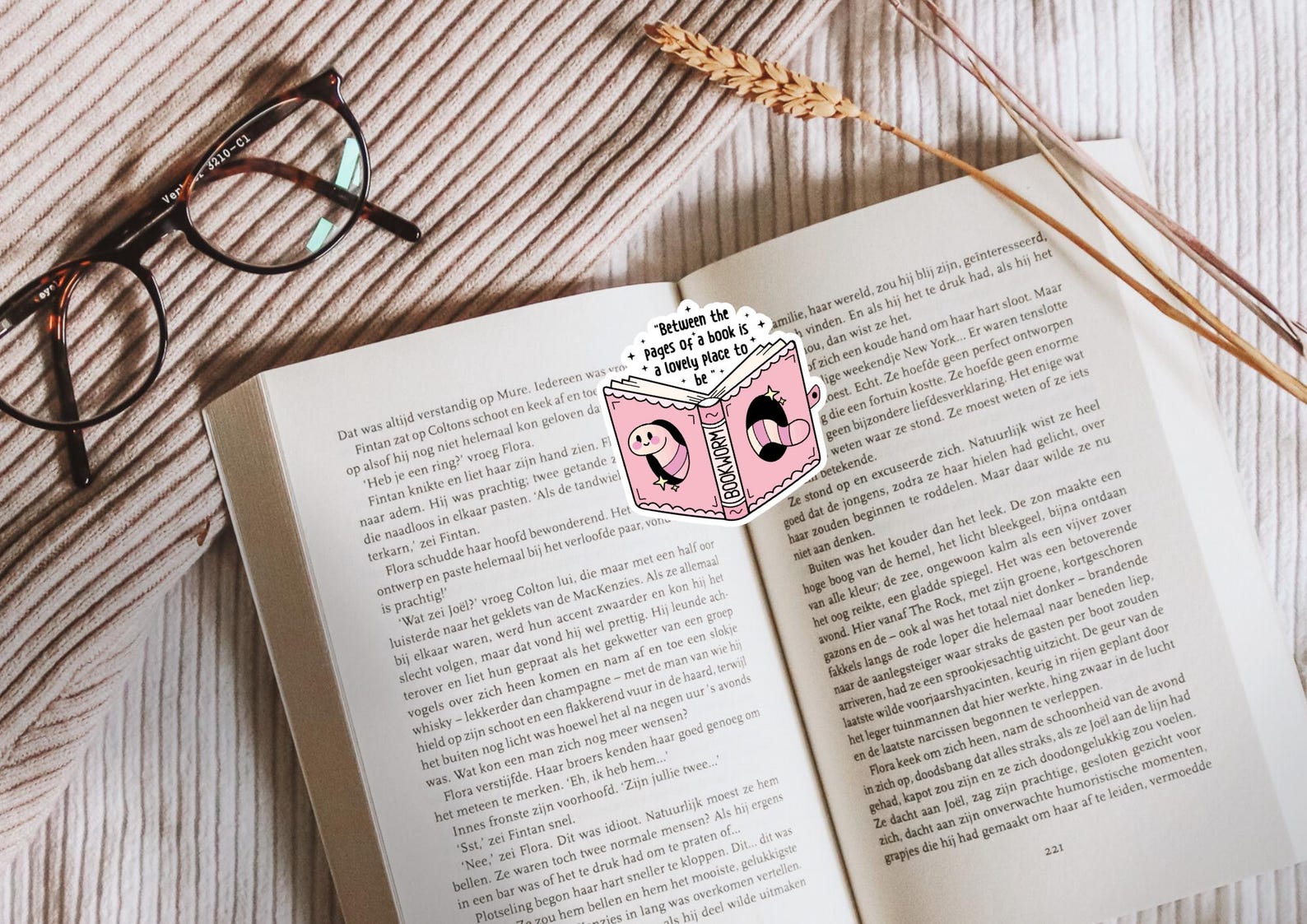 Bookworm Sticker, Pink Book Design SVG PNG (digital Download) - Etsy