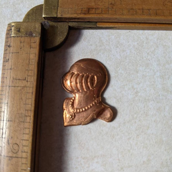 Knights Head Design - Etsy