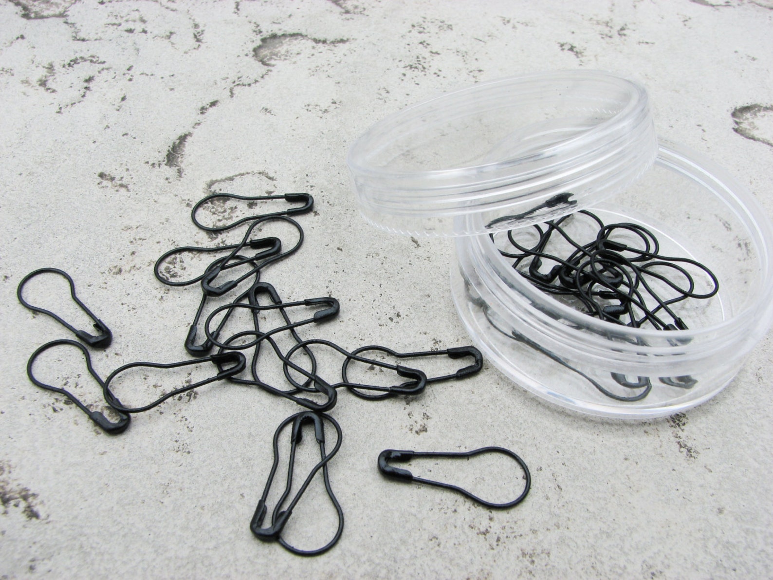 Clear Plastic Stitch Marker Holder With Screw on Lid - Etsy