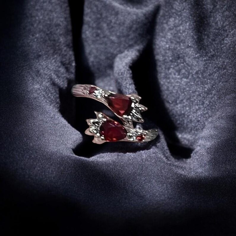 Vampire Rings Red Blood Dark Academia Ring for Girls Women Gifts for ...