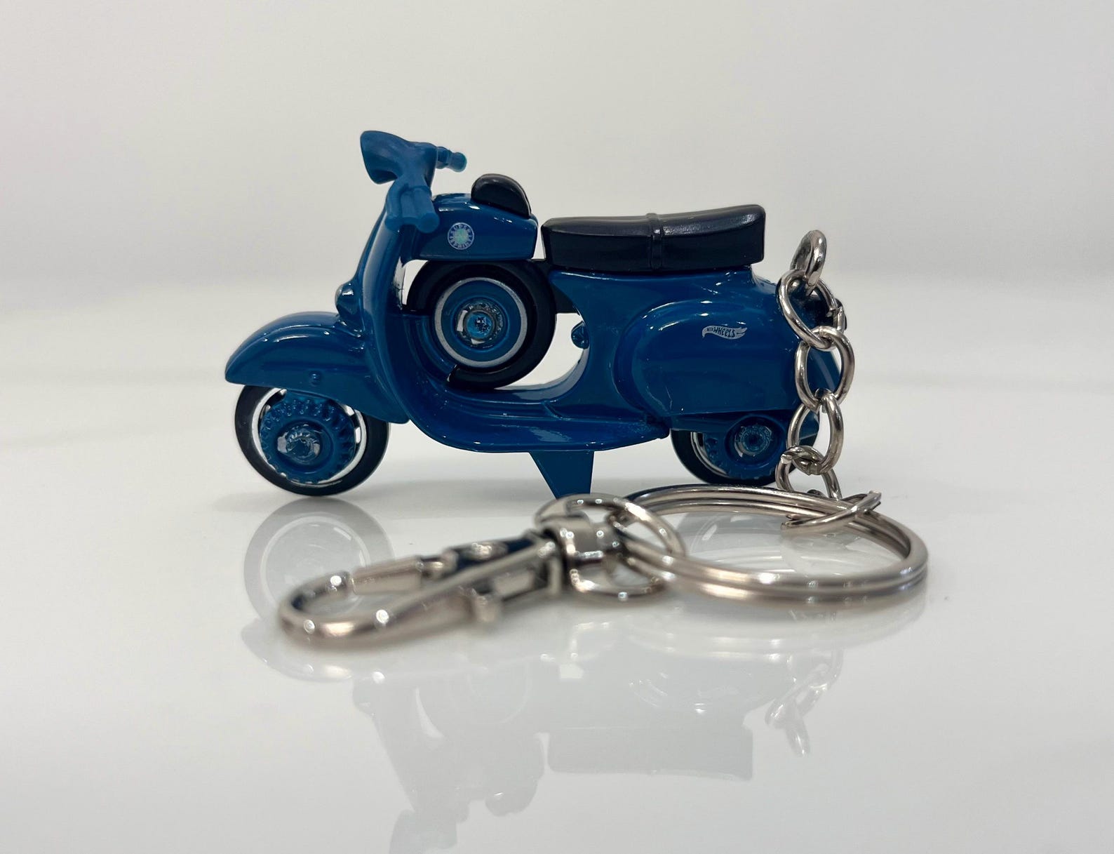 Hot Wheels Vespa Key Chain - Etsy
