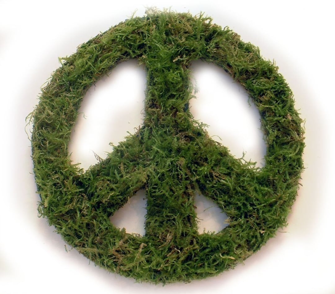 Oregon Green Moss Peace Symbol Wreath - Etsy