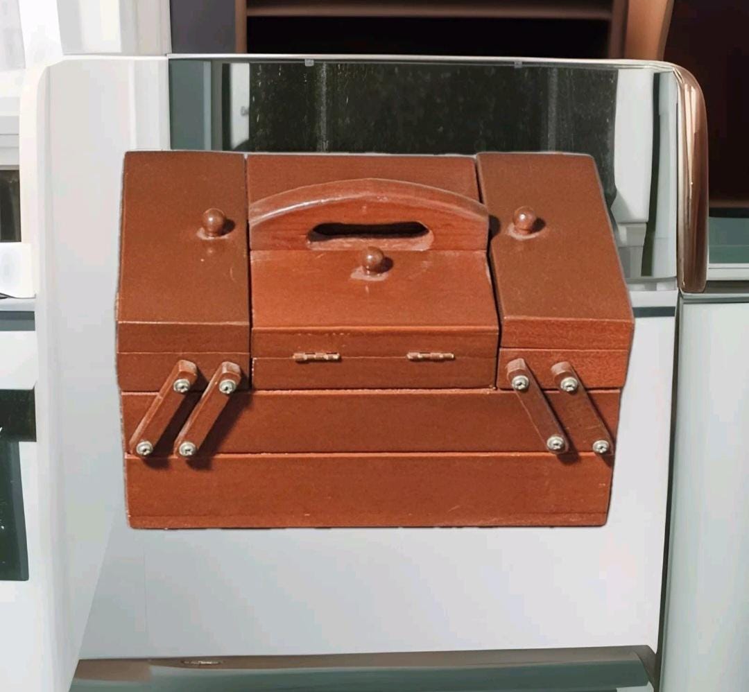 Vintage Expandable Wooden Sewing Box Needles Stitching Repair Home Sew ...