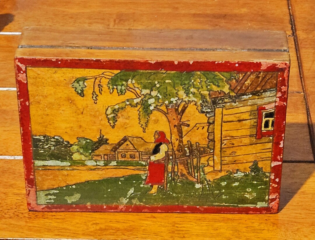 Vintage Russian Kustar Folk Art Hand-painted Wooden Trinket Box ...