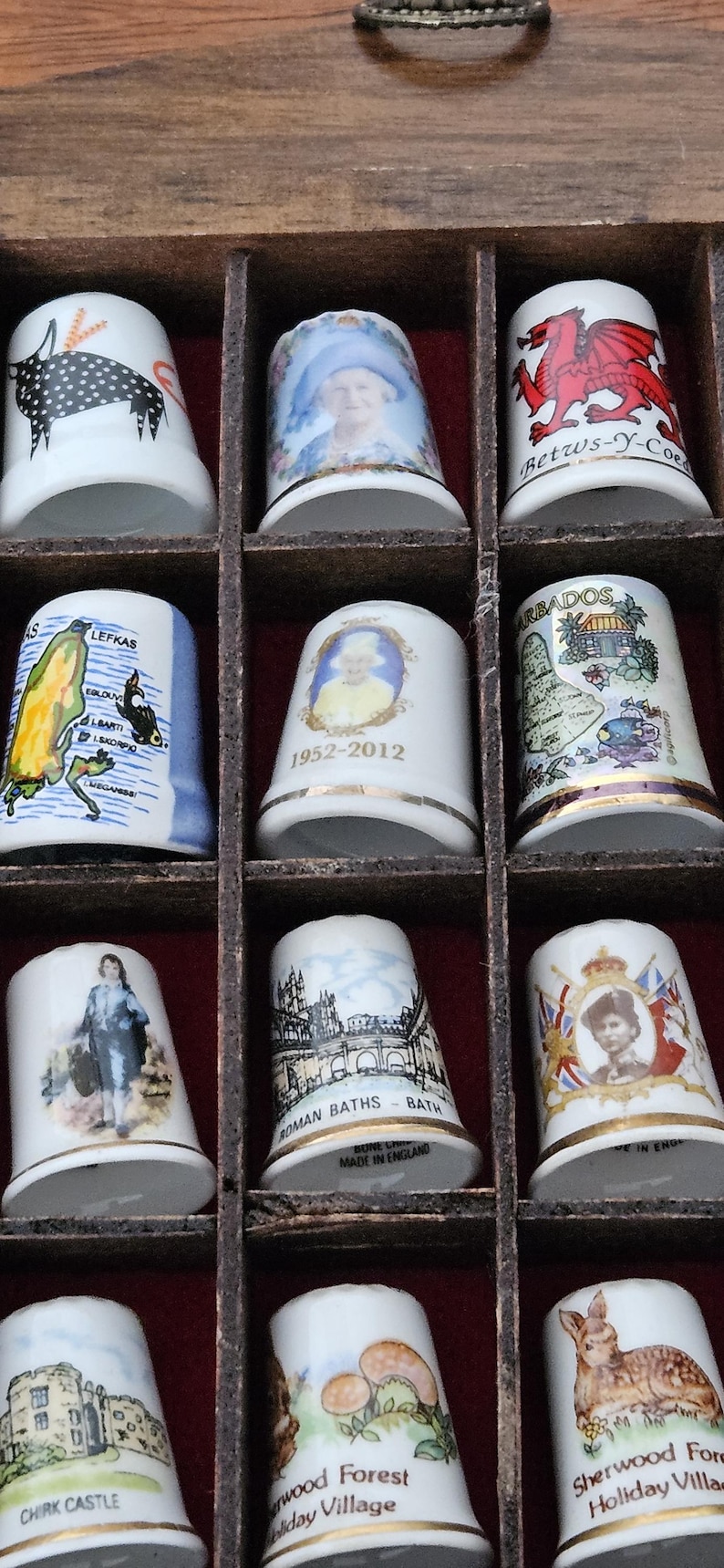 Wooden Wall Mounted Thimble Display Case +20 Thimbles Collection - Etsy