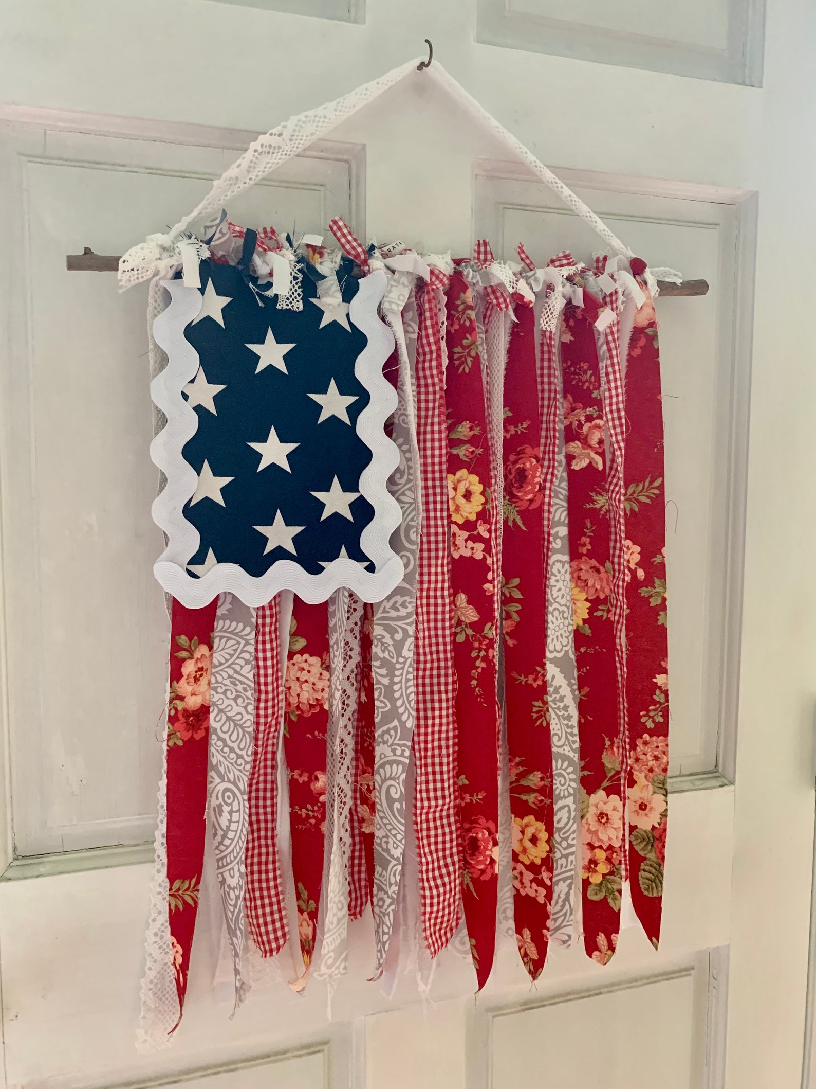 Boho, Shabby Chic Rag Flag Patriotic Fabric and Lace American Flag Rag ...