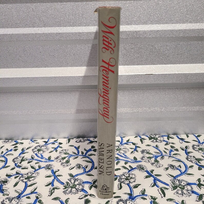 With Hemingway: A Year in Key West and Cuba Arnold Samuelson 1984 HC ...