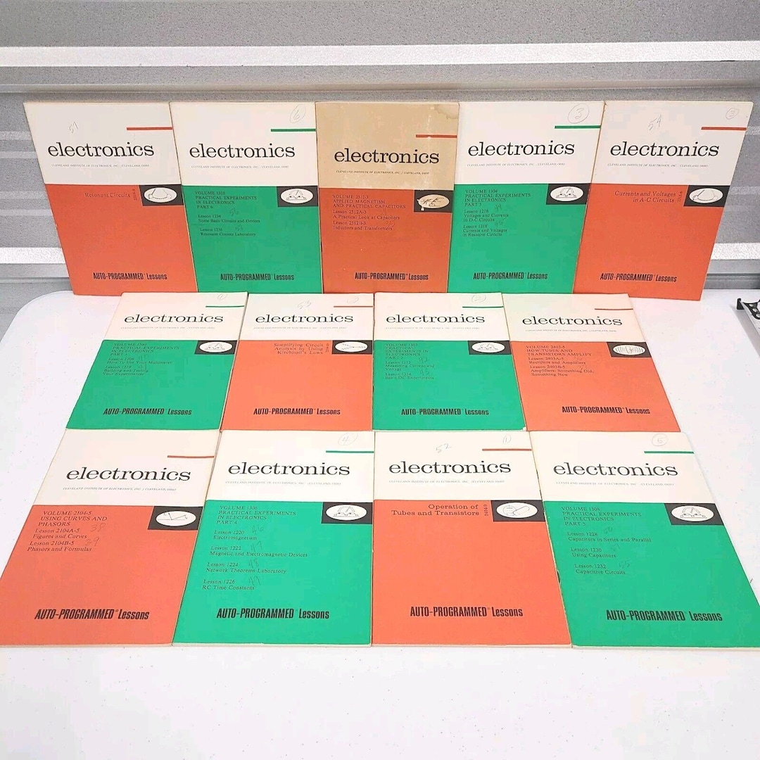 1970 Cleveland Institute of Electronics Vintage Boxed Course Books Lot ...