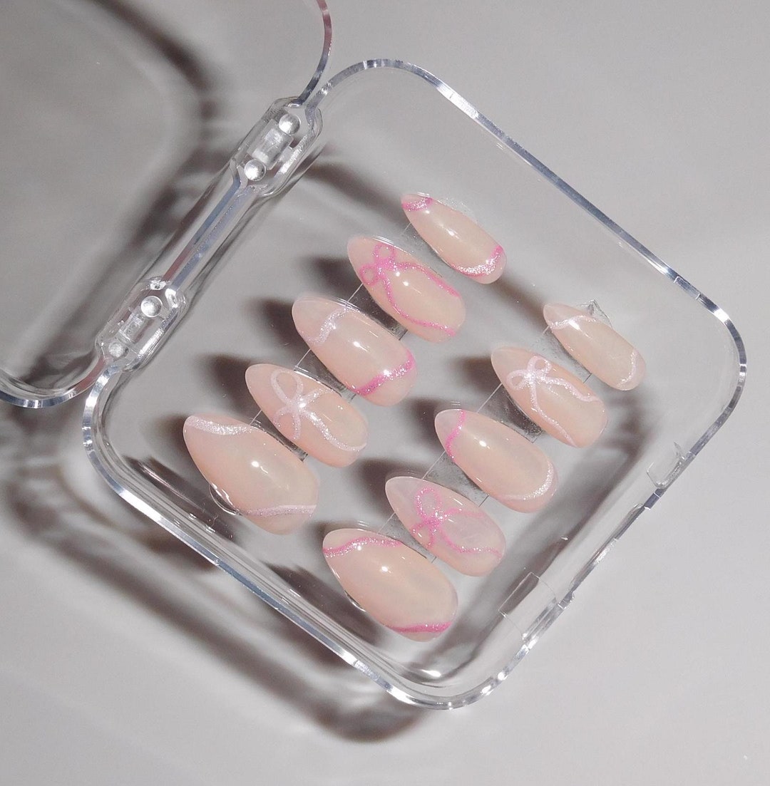 Pretty in Pink Bows | Press on Nails | Pink Nails | Bow Nail Design ...