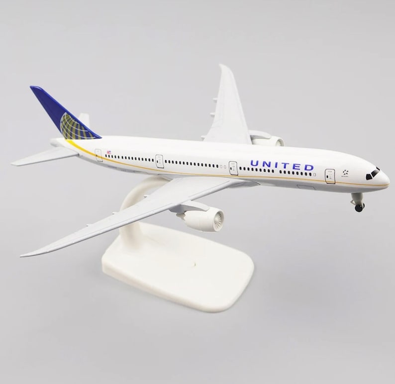United Airlines Boeing B787 Dreamliner Scale 1:400 Resin 20cm Model ...