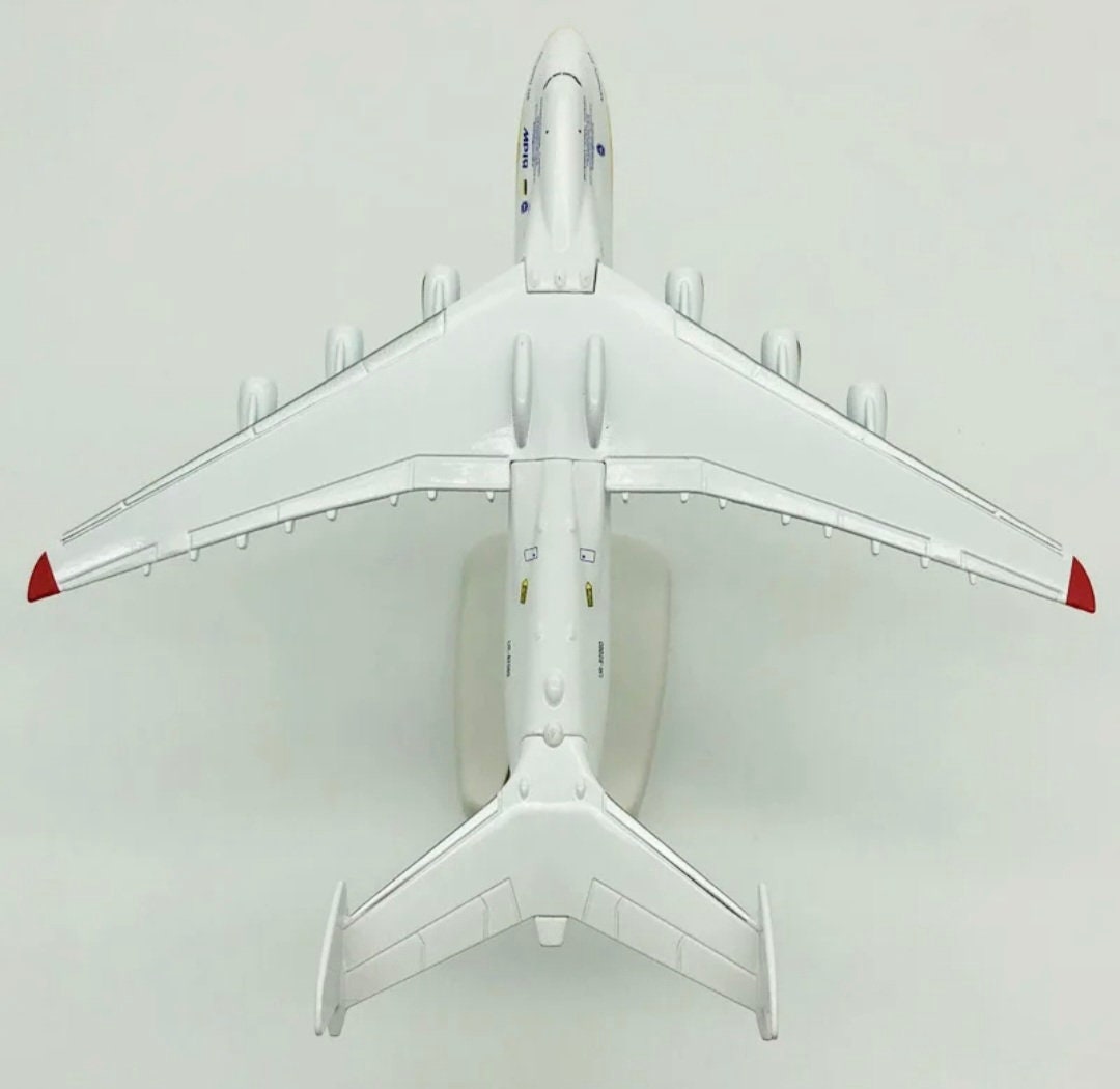ANTONOV AN 225 20cm Scale 1:400 Resin Model Office Diecast Airline ...