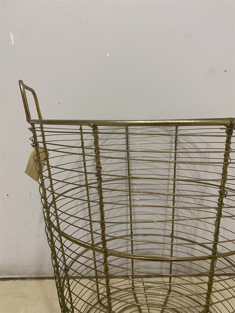 Handwoven Wire Laundry Basket Rustic Iron Wire Laundry Hamper Vintage ...