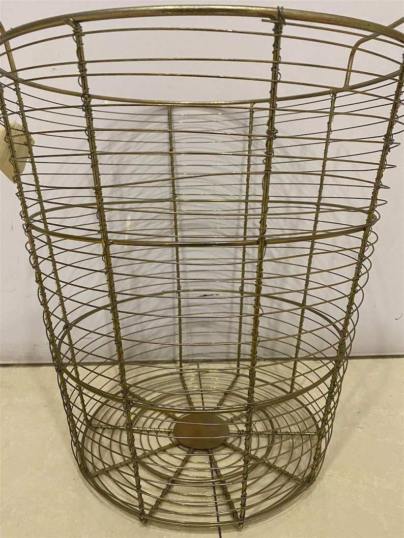 Handwoven Wire Laundry Basket Rustic Iron Wire Laundry Hamper Vintage ...