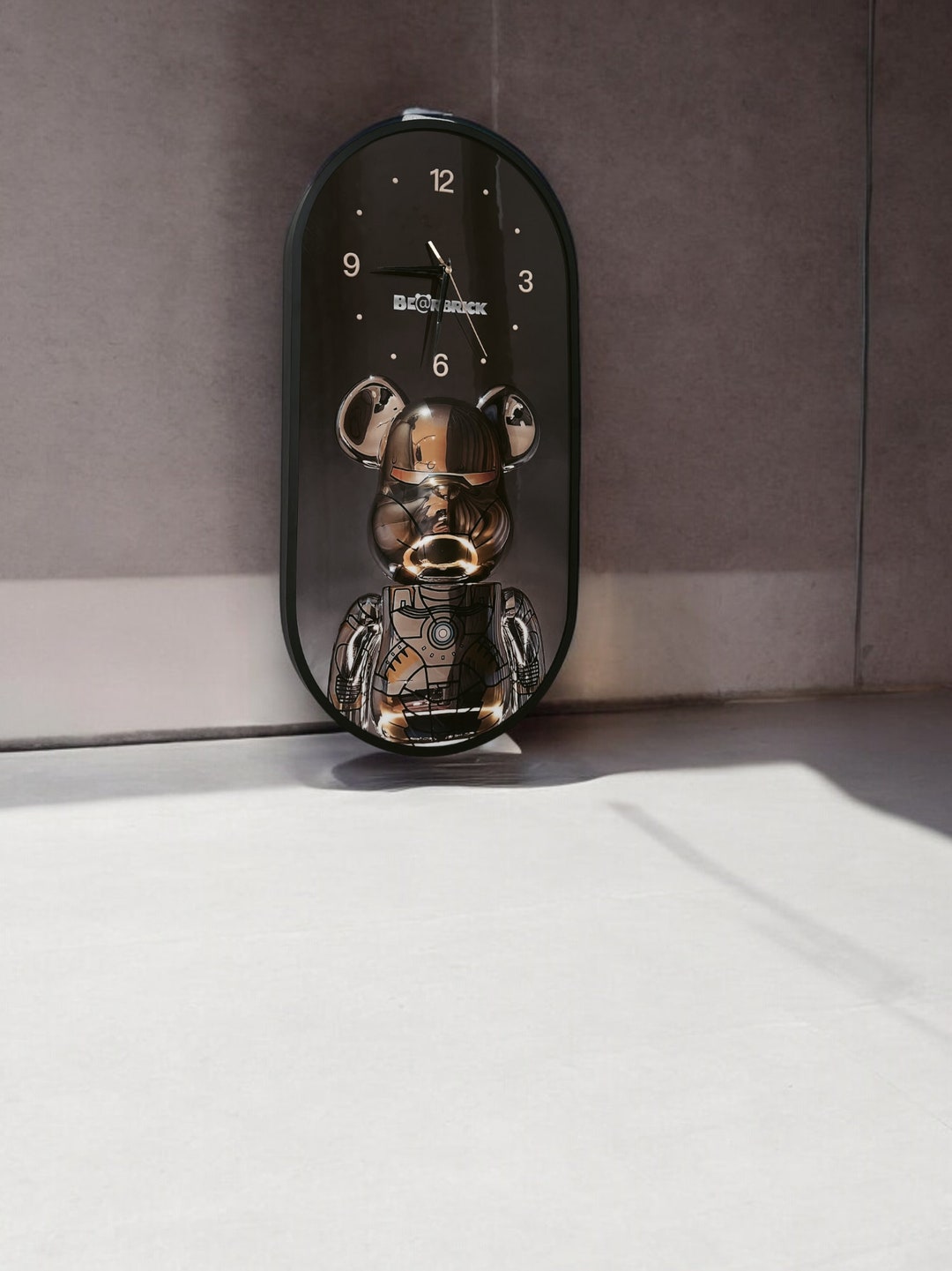 Iconic Bear Modern Wall Clock, Collectible Wall Clock for Living Room ...