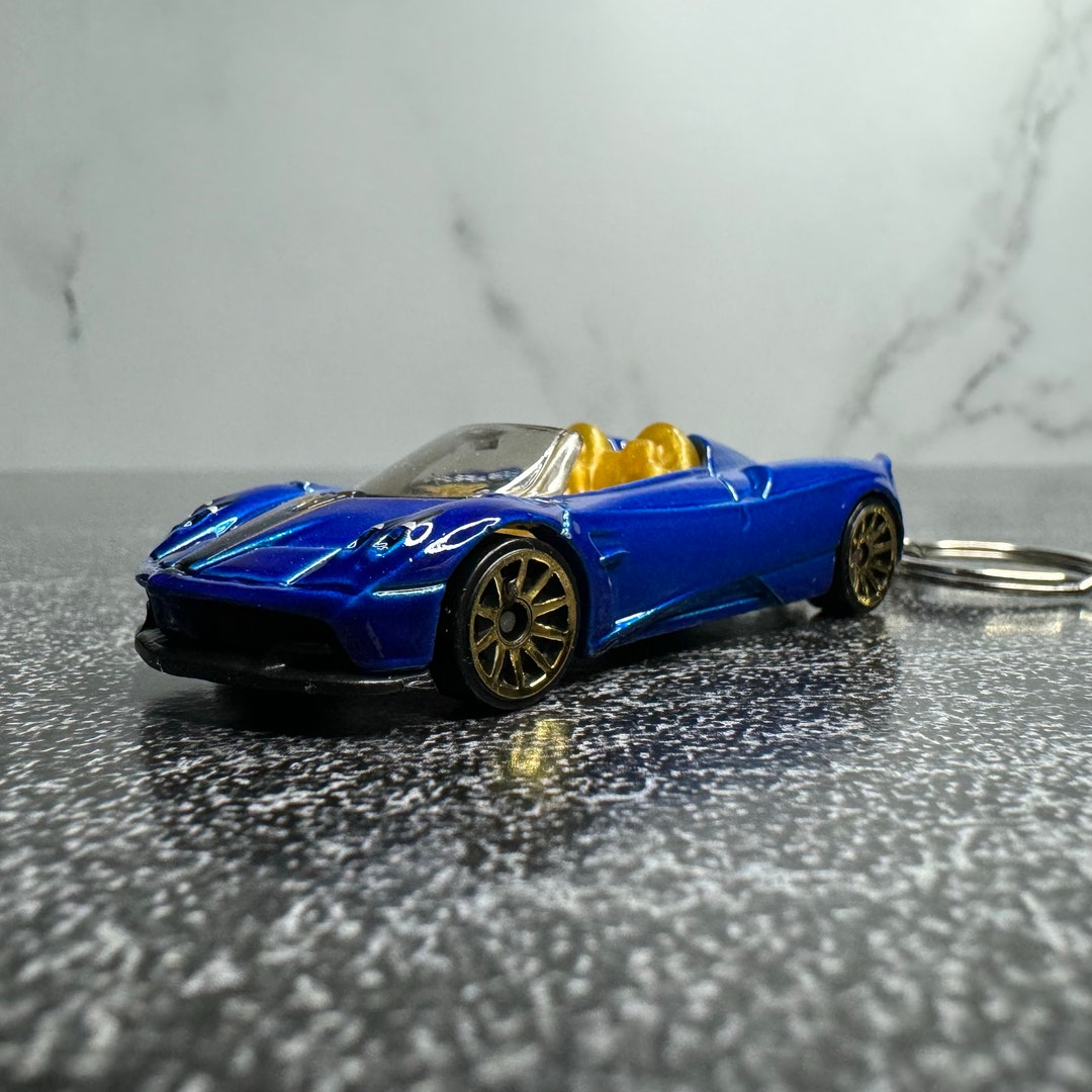 Pagani Huayra Roadster Keychain blue w/free Display Case - Etsy