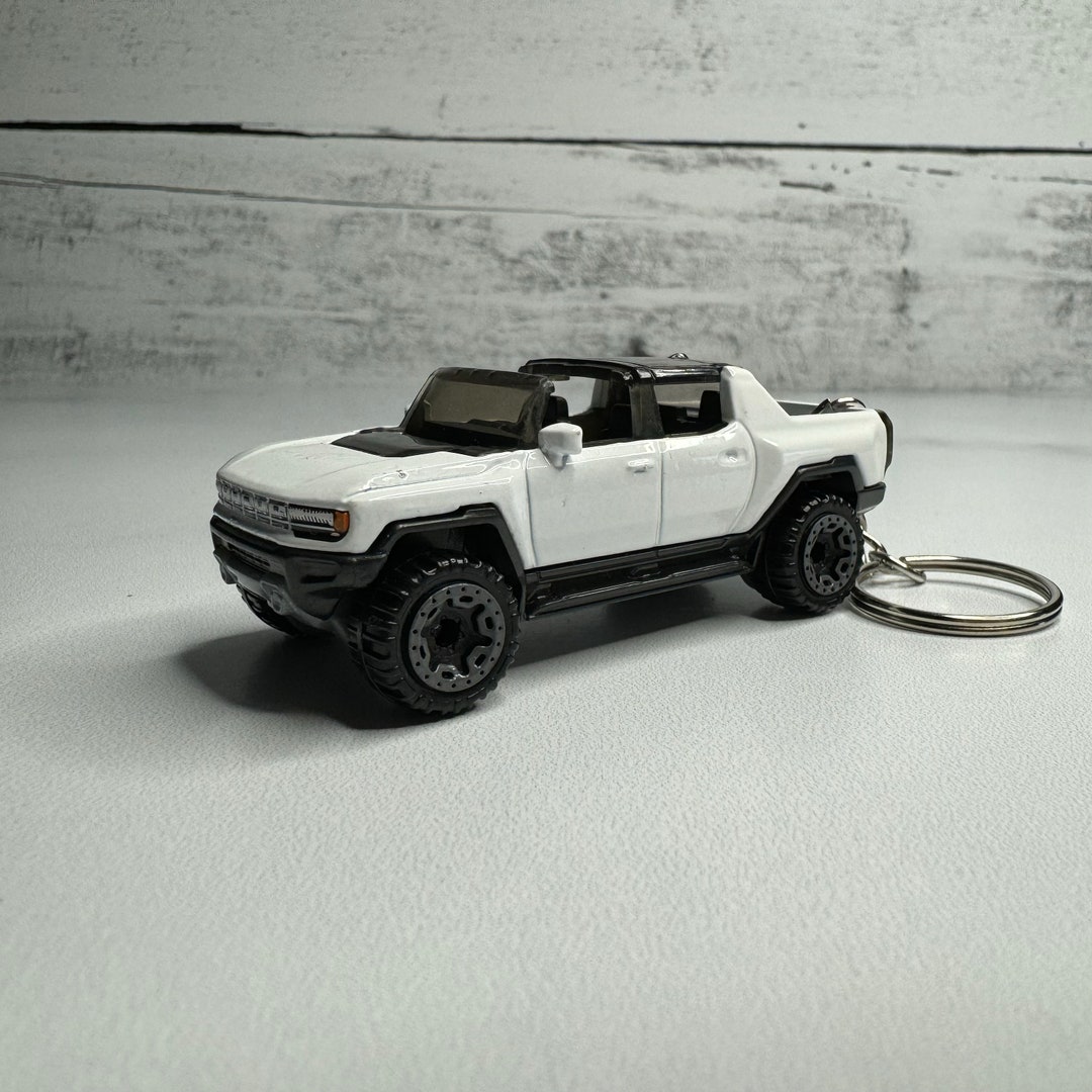Hummer EV Keychain white w/free Display Case - Etsy