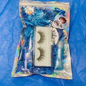 Lipgloss & Lash Bundle - Etsy