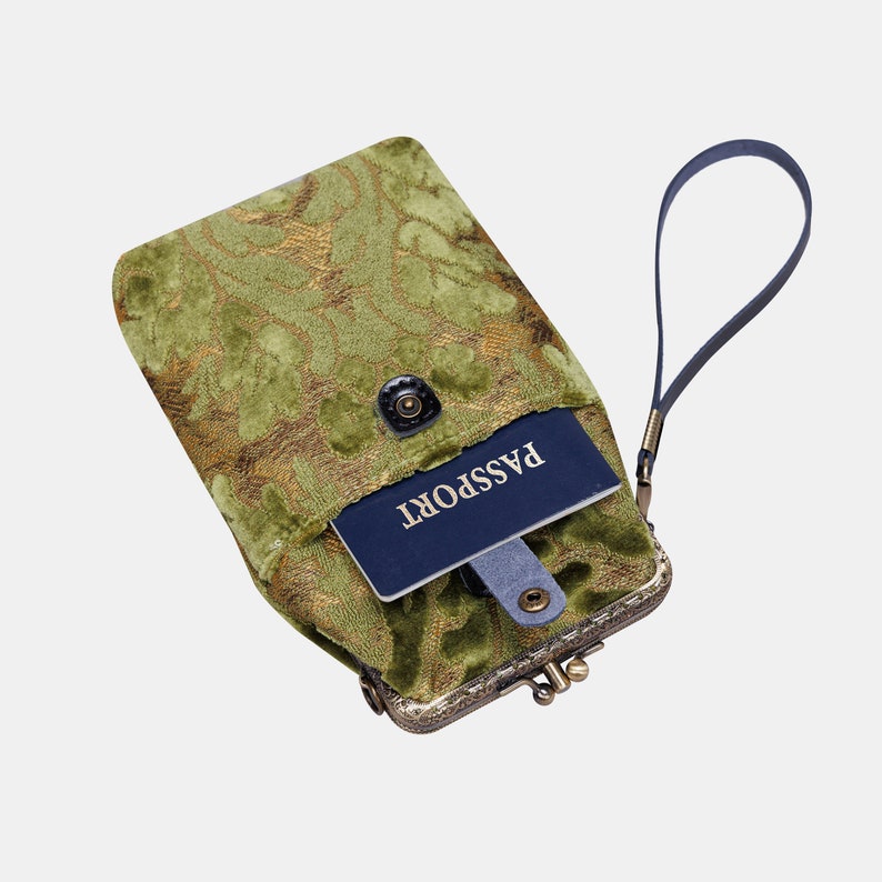 Handsewn Carpet Phone Case Passport Holder-vintage Double Kiss Lock ...