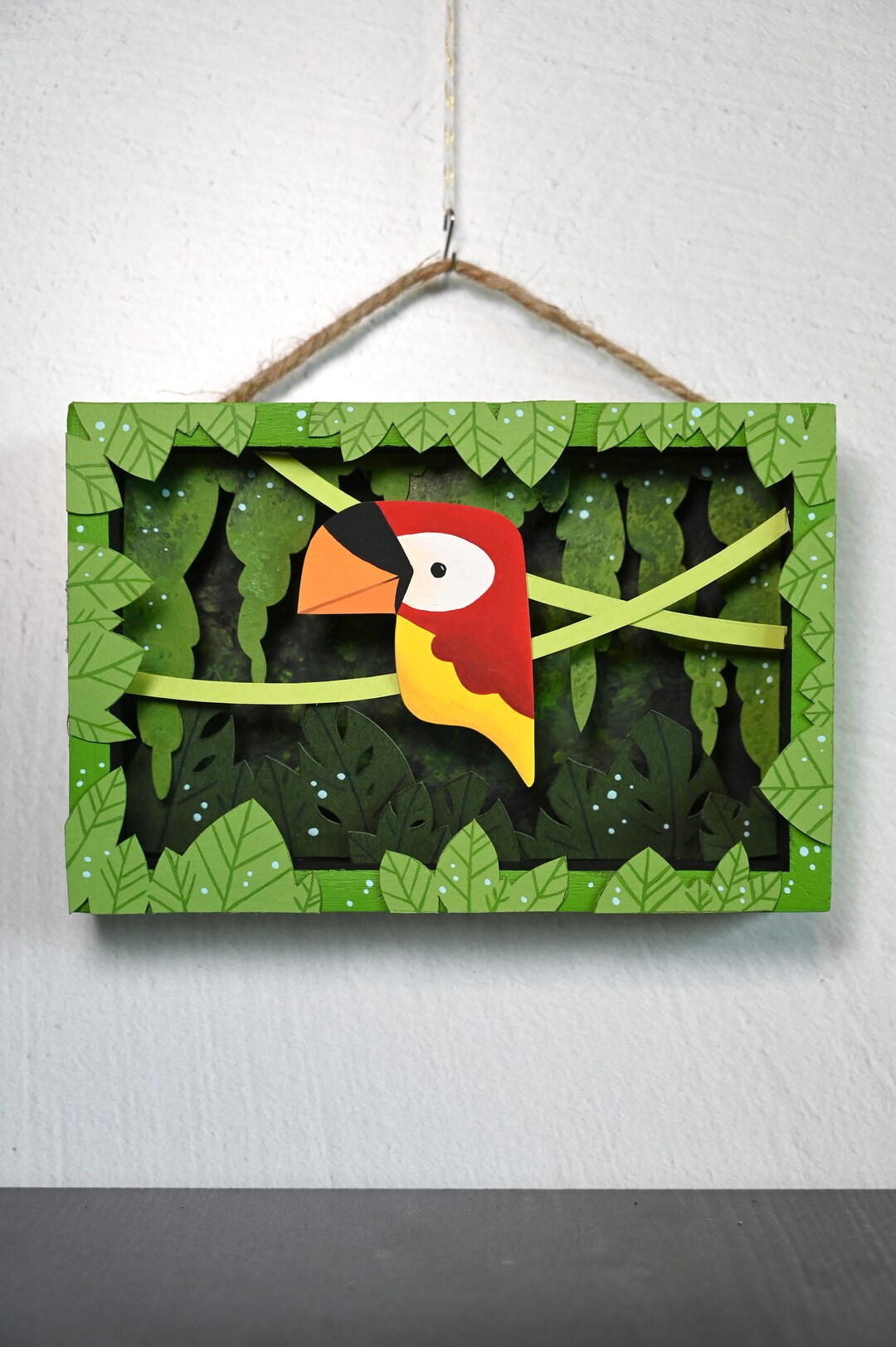 Red Toucan Wall Hanging, Tropical Bird Diorama, Tiki Paper Art - Etsy