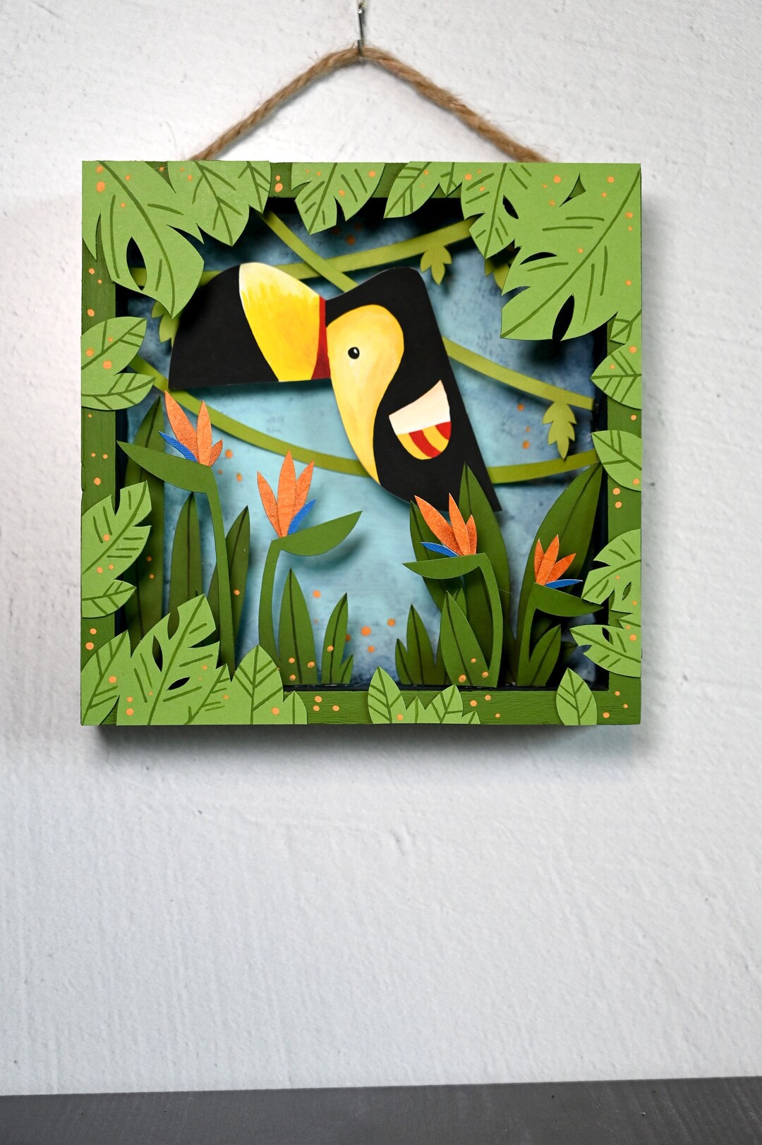 Toucan Wall Hanging, Tropical Bird Diorama, Tiki Paper Art - Etsy