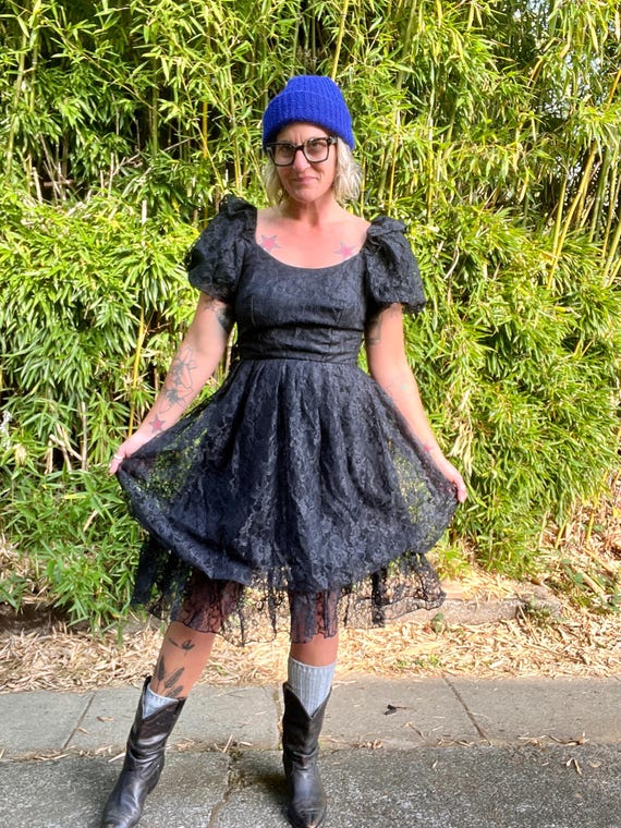 Gothy Glam Witchy whimsy 1980’s vintage black lace pu… - Gem