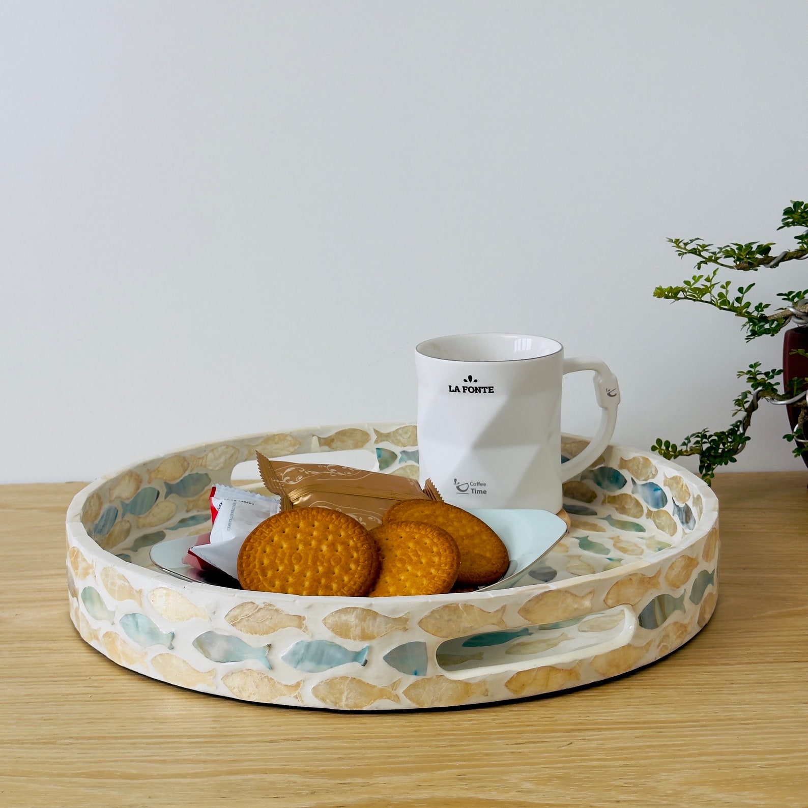 Round Mother of Pearl Shell Serving Tray Fish Pattern, Lacquer Wooden ...