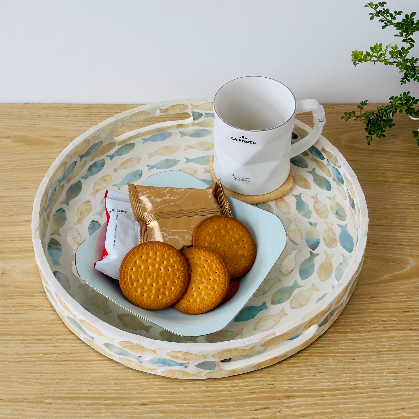 Round Mother of Pearl Shell Serving Tray Fish Pattern, Lacquer Wooden ...
