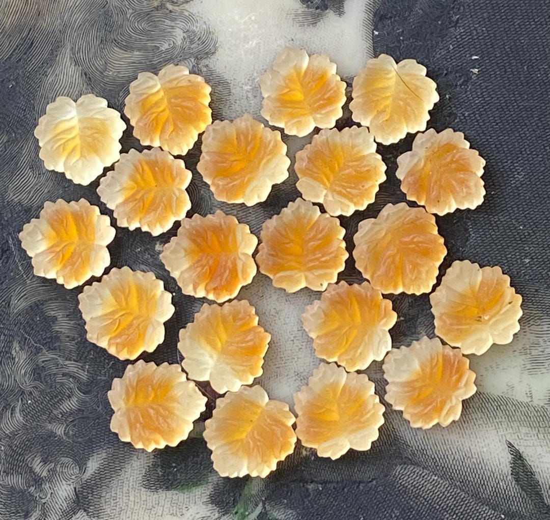 24 Glass Geranium Vintage Cabochons Givre Yellow Leaves West Germany - Etsy