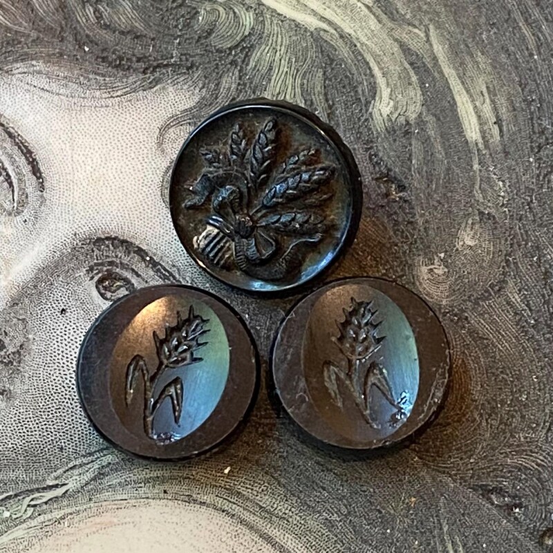 Victorian Button - Etsy