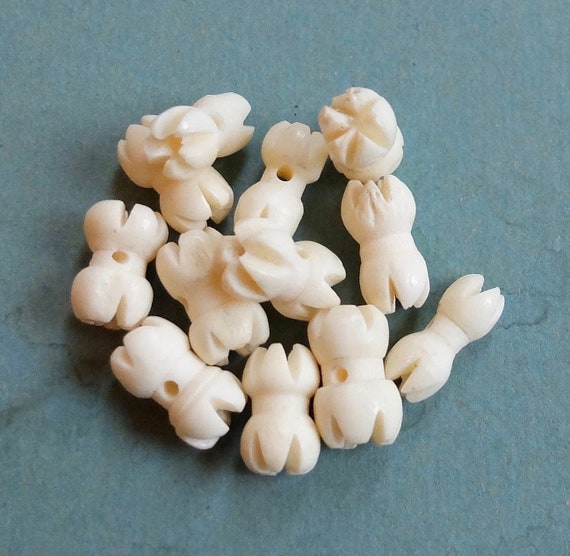 12 Vintage Bone Beads Nesting Bone Shape Natural Material | Etsy