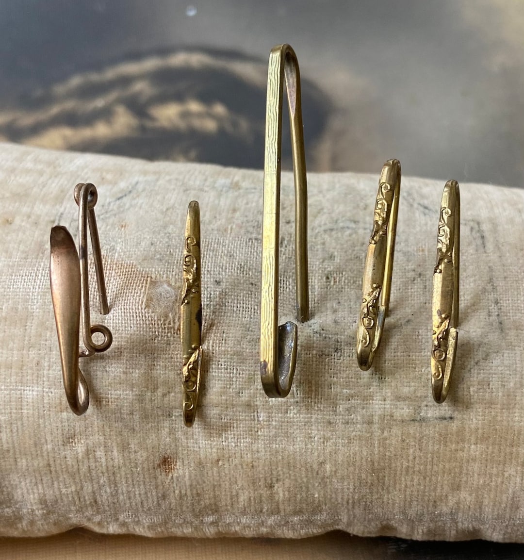 5 Vintage Victorian Lingerie Pins Slim Brass With Design - Etsy